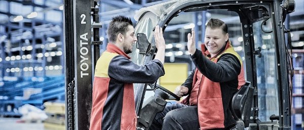 Volg een BBL opleiding in de transport en logistiek. - STL